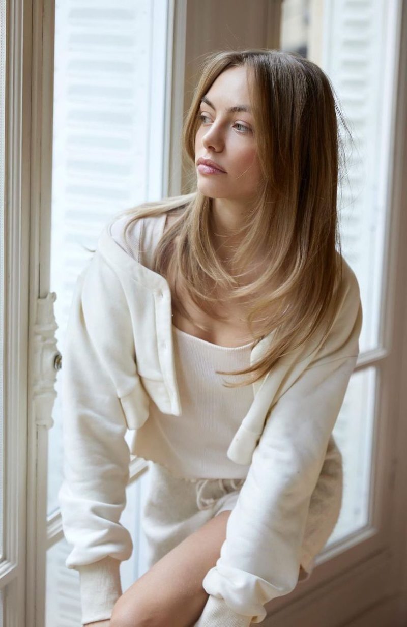 12 Most Popular French Haircuts for Women 2025