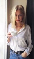 The Typical French Girl Beauty Routine 2026