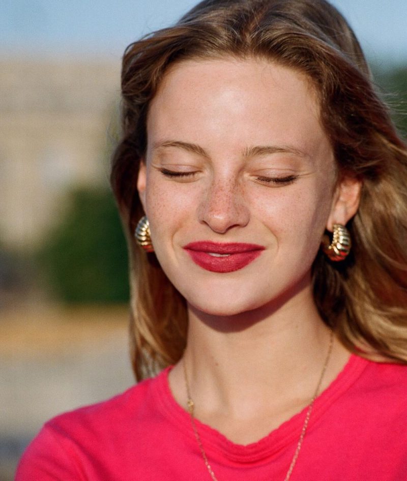 11 Best French Lipsticks for Everyday 2025